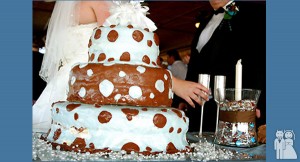 Ugliest Cake Ever? : Wedding Unveils – Funny Wedding Photos